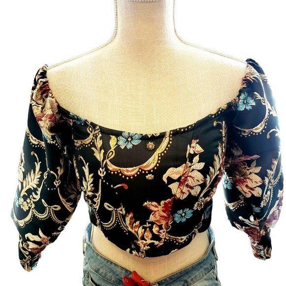 Missguided | Tops | Renaissance Medieval Tapestry Puff Sleeves Crop ...